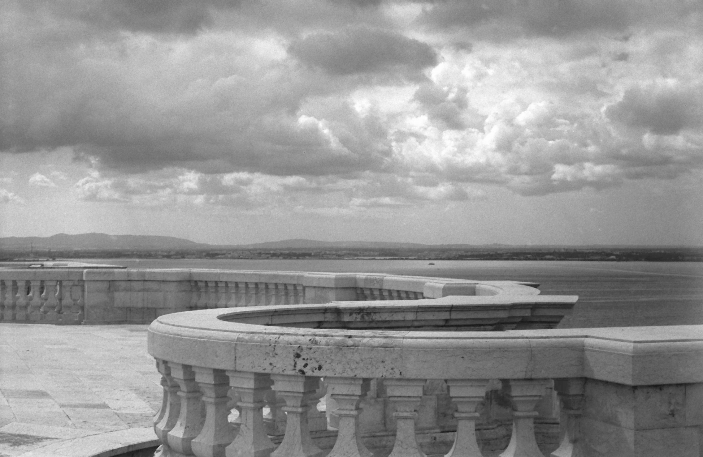 João Avelar images – Eyes that seek the Unseen